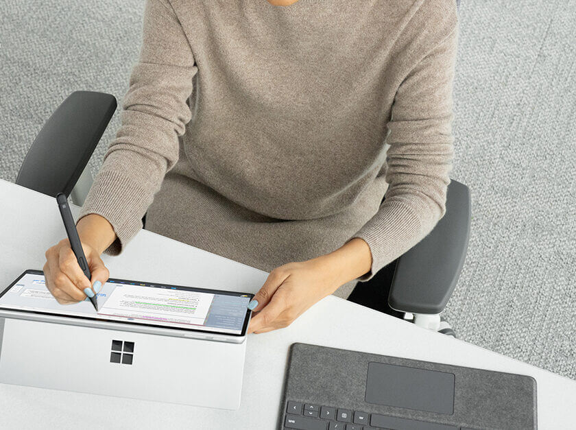 Plan and create PowerPoint slides with your Surface Pen