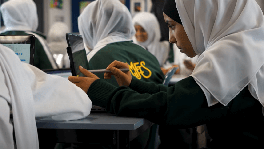 Malek Fahd adopts Microsoft Surface to enhance learning outcomes - ASI ...